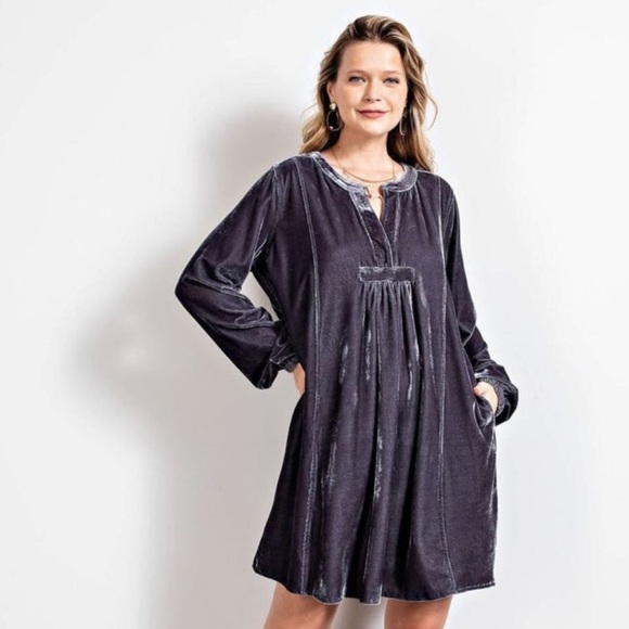 easel | Dresses | Nwt Ladies Easel Velvet Dress | Poshmark